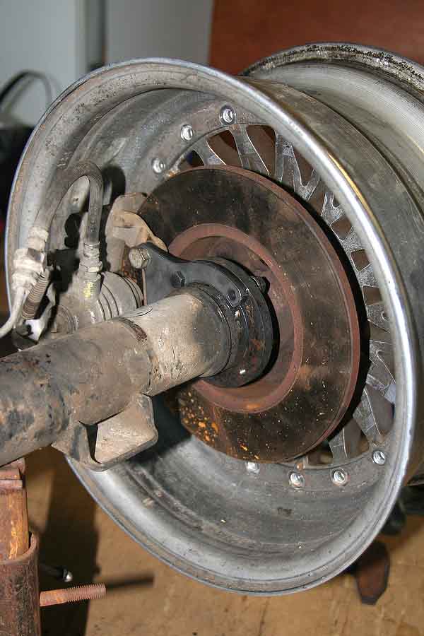 Powered by APG vNext Trial - R31 rear calliper kit - more available NOW ...